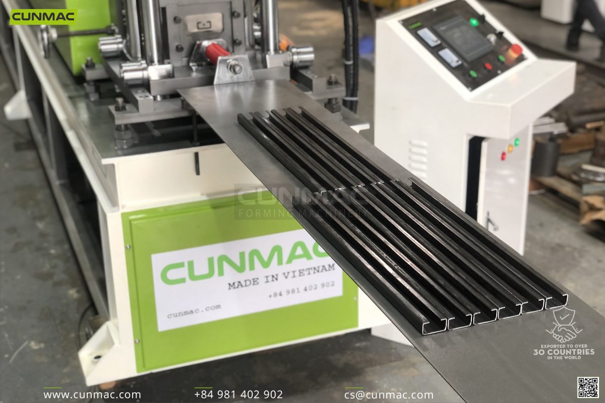 C-shape purlin roll forming machine | CUNMAC Vietnam